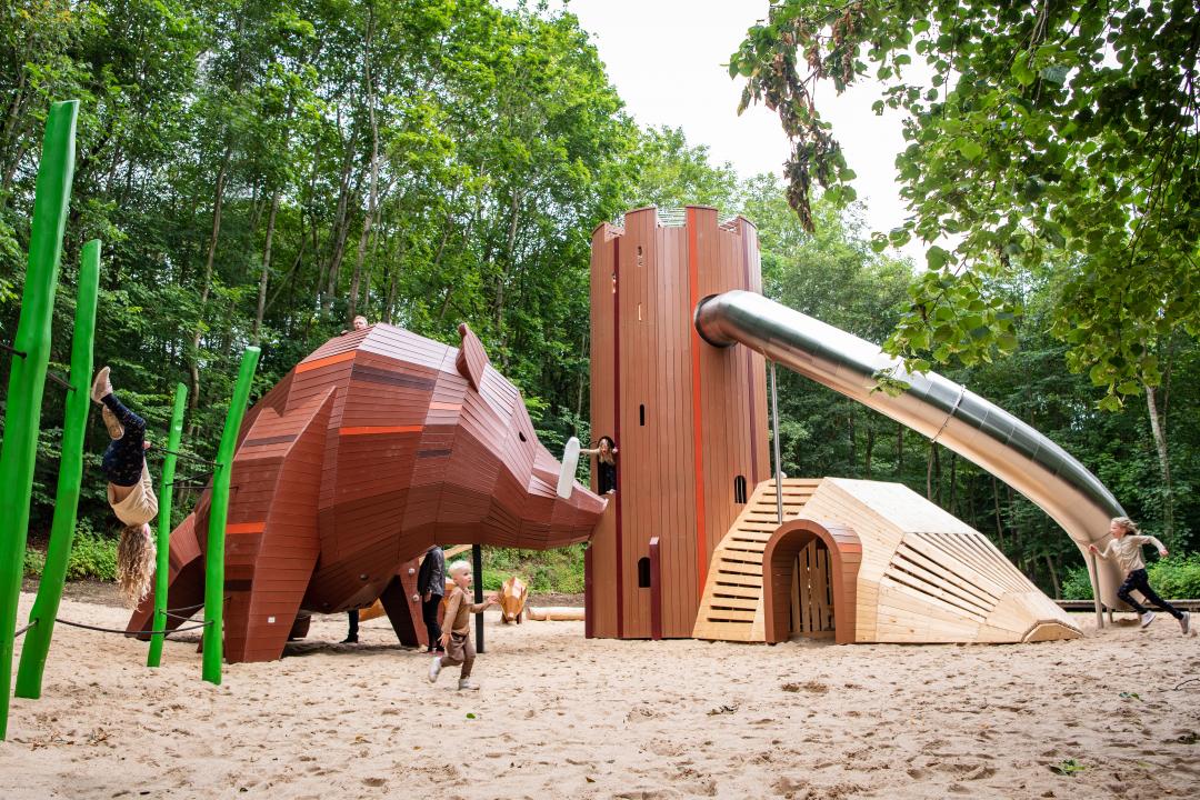 Frontpage | Monstrum