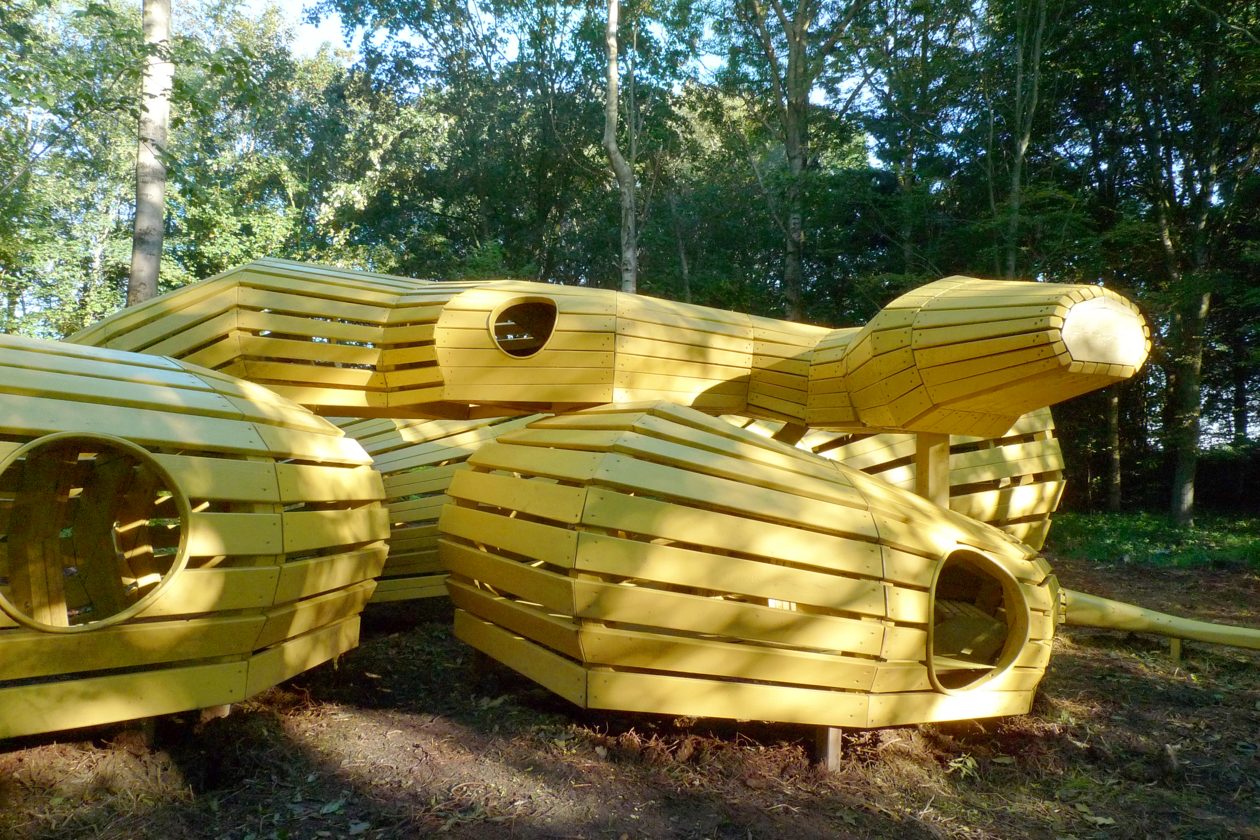 TOTALLY OUT OF SCALE! | Monstrum